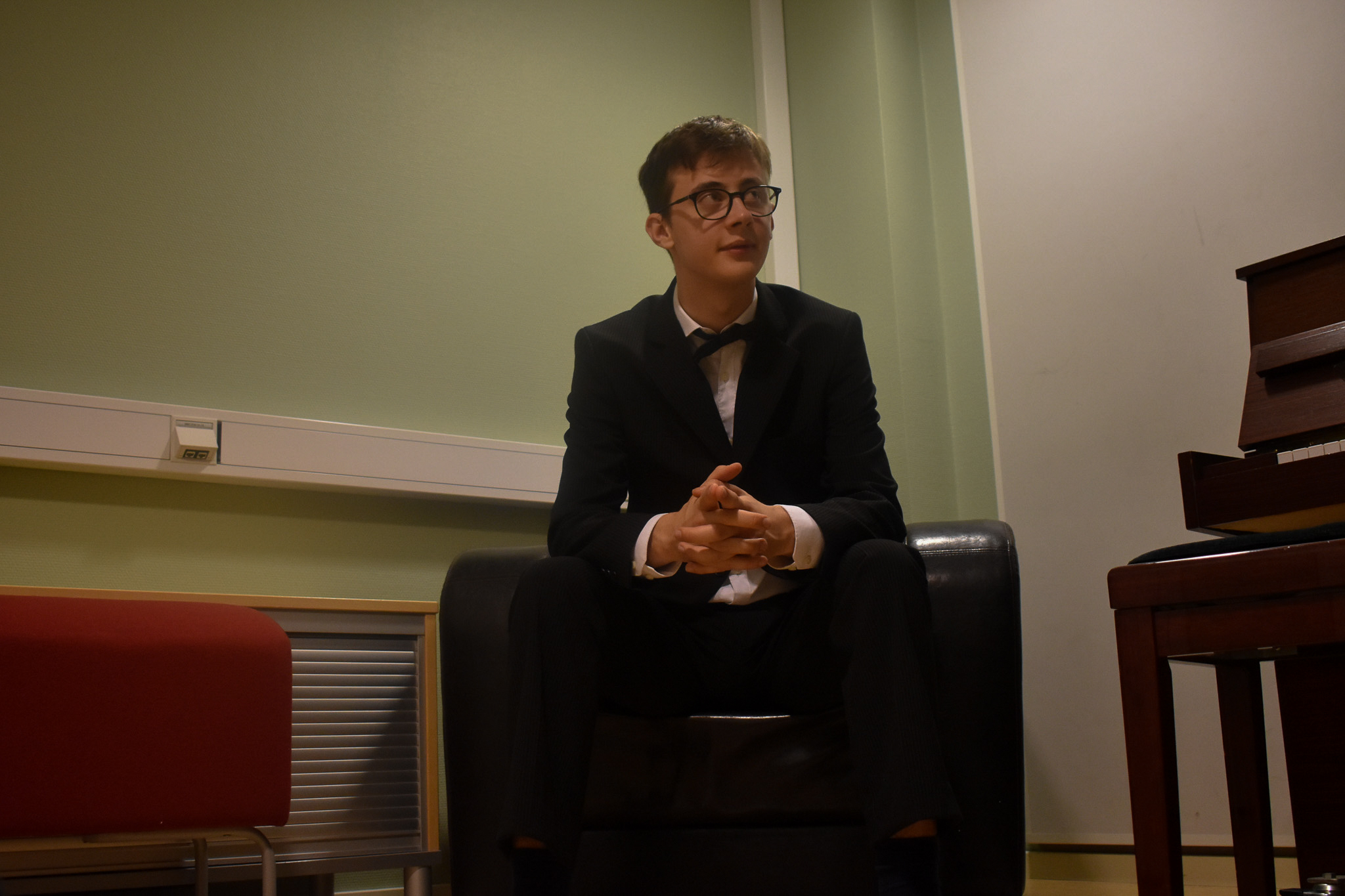 Emil släpper musik till förmån för Erikshjälpen - Erikshjälpen